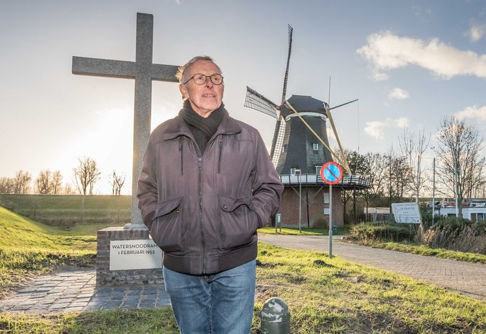 Gerard zat als 8-jarige met 70 man boven het café van zijn ouders; ‘Ik ...