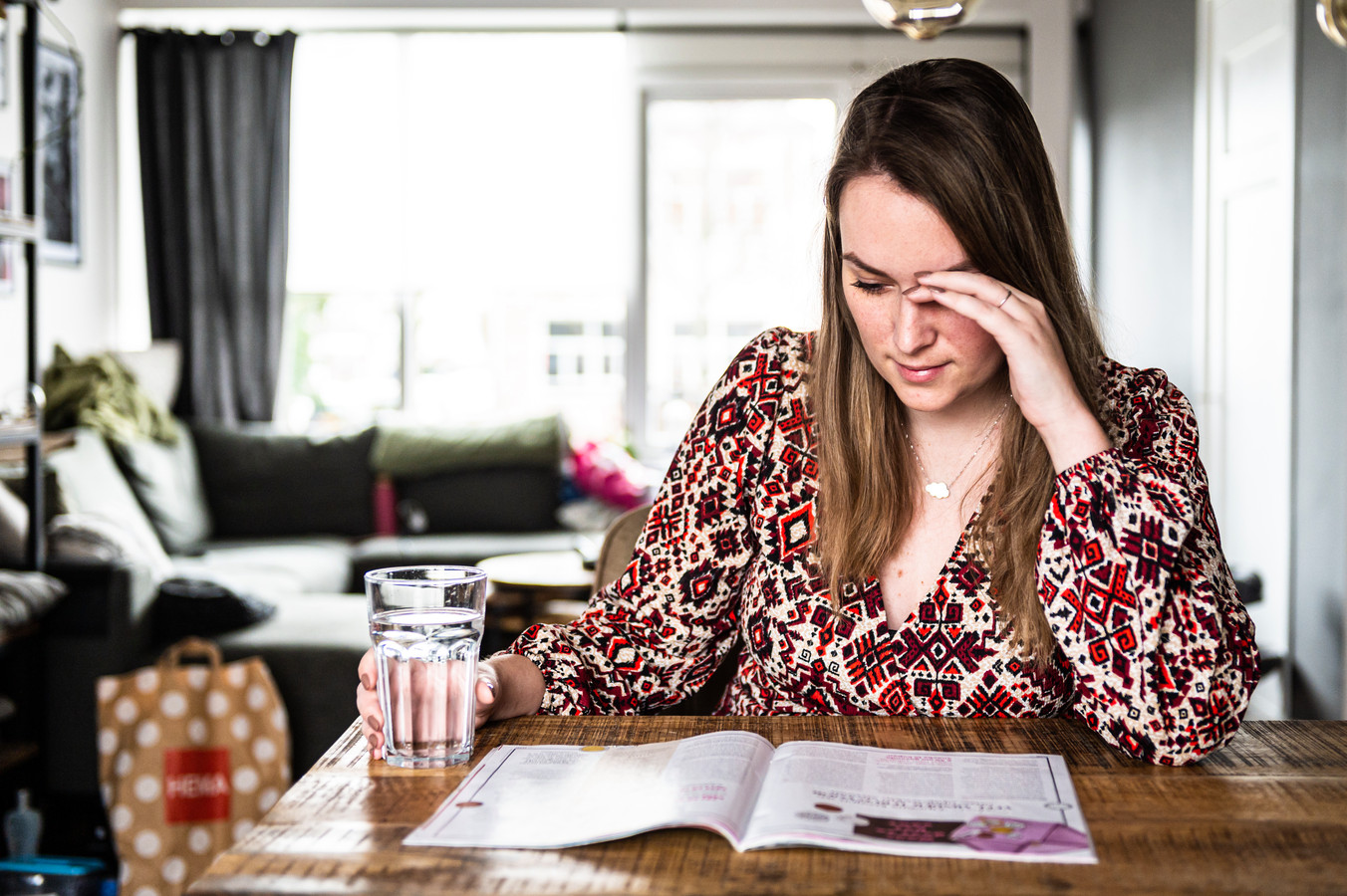 Marith (24) moest haar studies stopzetten wegens clusterhoofdpijn: “Het ...