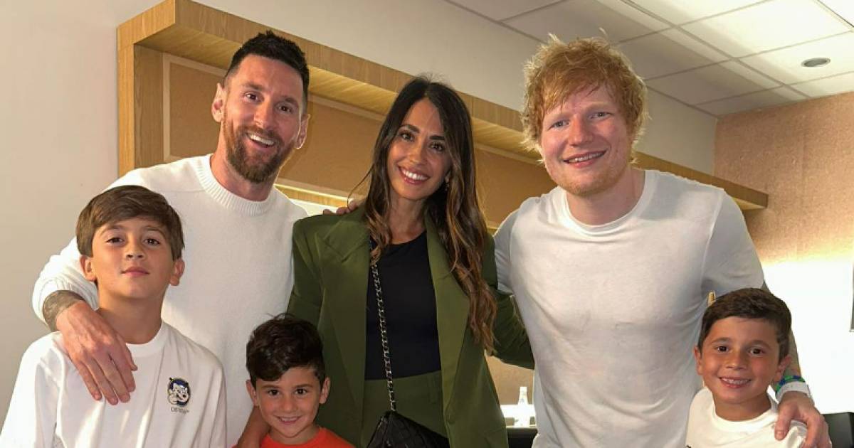 KIJK. Wereldsterren onder elkaar: Lionel Messi geniet met zijn gezin ...