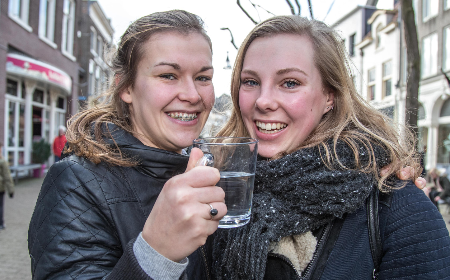 Glas is half vol in het Oosten | Foto | destentor.nl