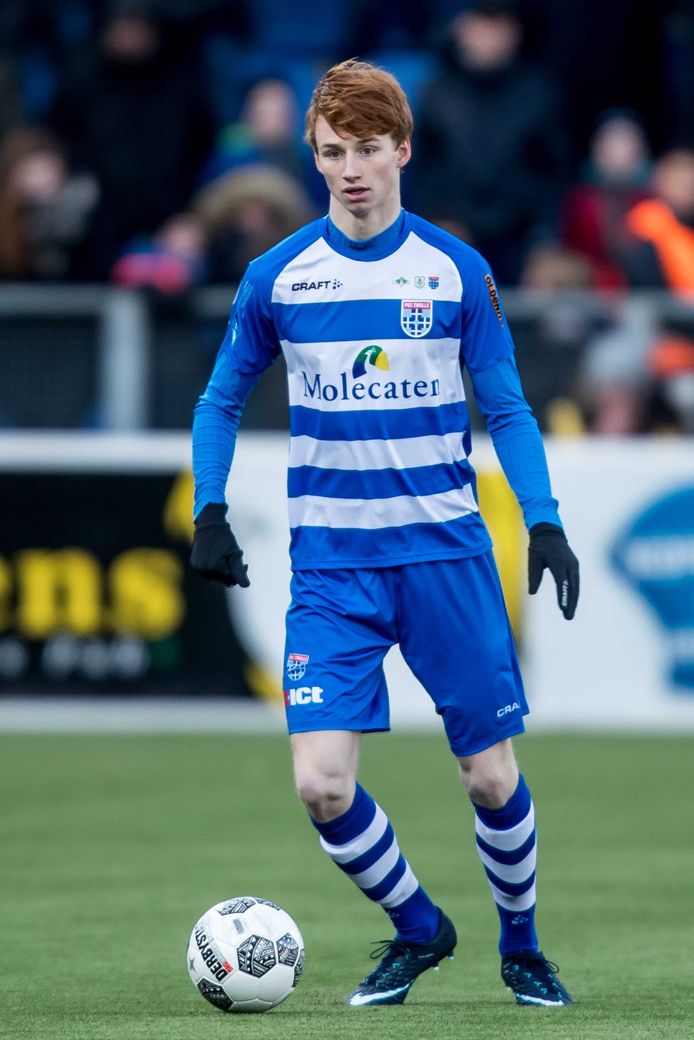 Van den Berg (16) alleen ouder dan Kras bij basisdebuut in eredivisie ...
