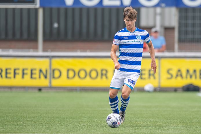 DOVO strikt talentvolle middenvelder Wenting | Veenendaal | AD.nl