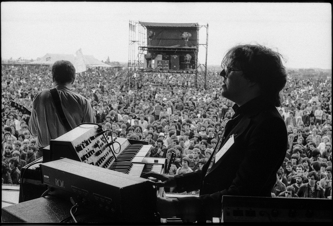 Serge Feys, jarenlange ‘compagnon de route’ van Arno, leidt vanavond ...