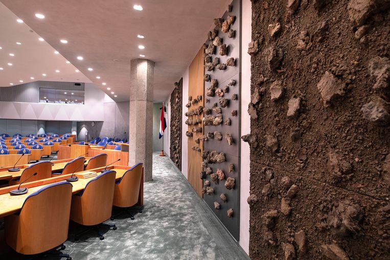 Kunst of klimmuur: verdeelde reacties op nieuw kunstwerk in Tweede Kamer