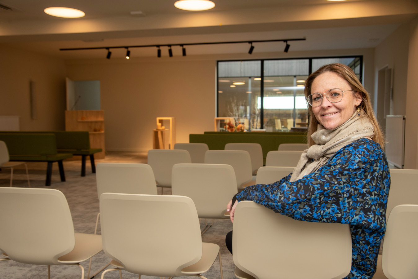 Uitvaartcentrum neemt intrek in voormalige feestzaal: “500 jaar oude ...