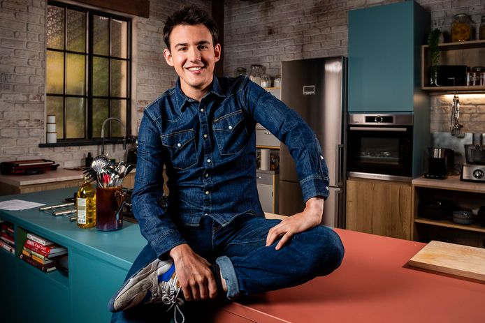 Loïc Van Impe heeft nieuw kookboek uit: “Als ik het voor het geld zou ...