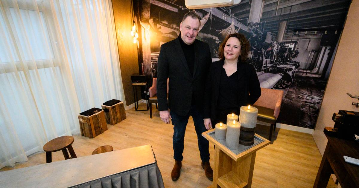 Patrick en Marloes willen concurrend zijn in de uitvaartwereld: ‘Niet iedereen is voor 11.000 ...