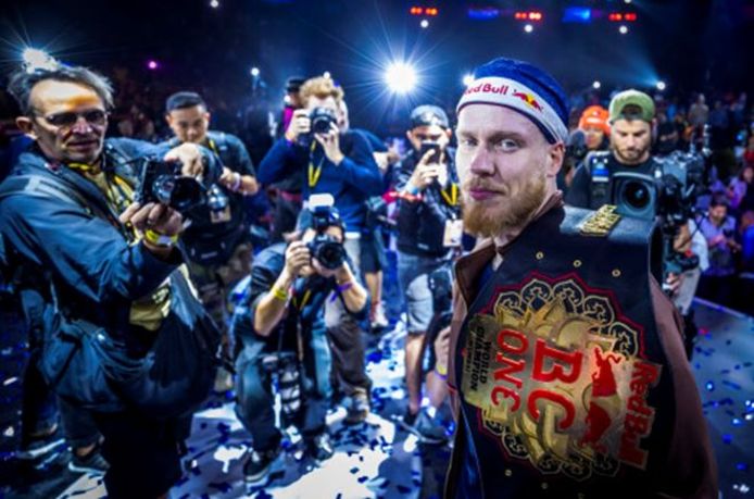 Het is gelukt! Menno van Gorp is voor derde keer de beste breakdancer ...