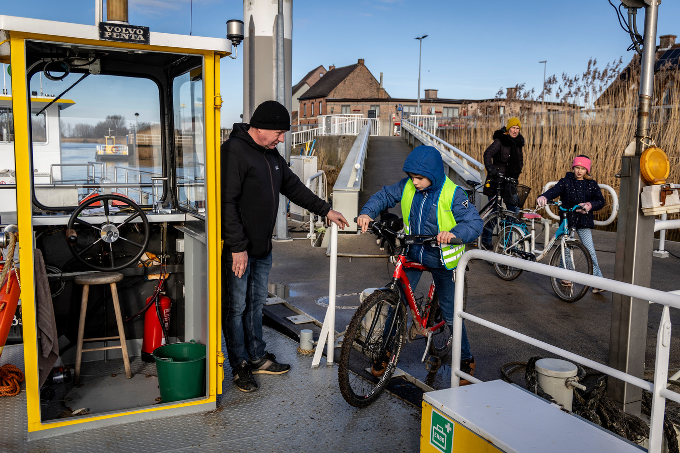 “Zelfs koning Filip zat ooit op mijn boot.” Veerman Geert zwaait af na ...