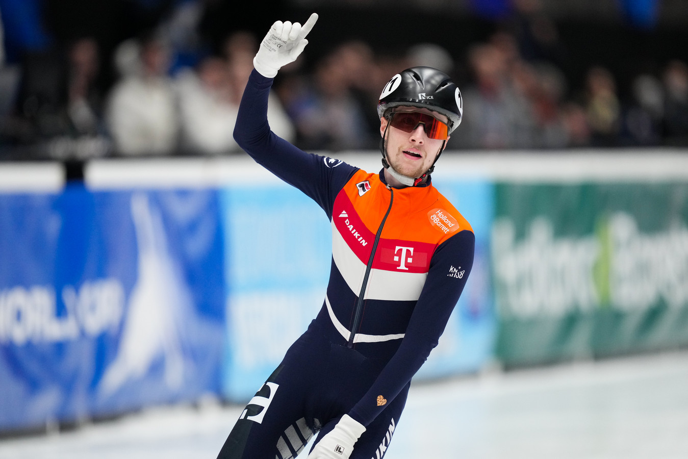 Na reset staat Friso Emons met vertrouwen op het ijs: ‘Aan mijn ...