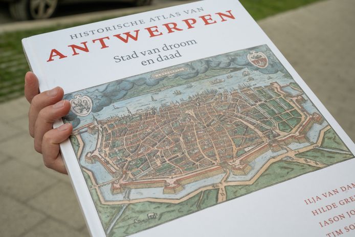 Geschiedenis van Antwerpen letterlijk in kaart gebracht in historische ...