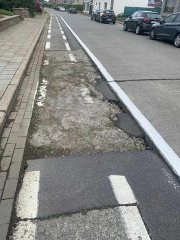 Lezers stuurden deze opmerkelijke foto's van "fietspaden" in ...