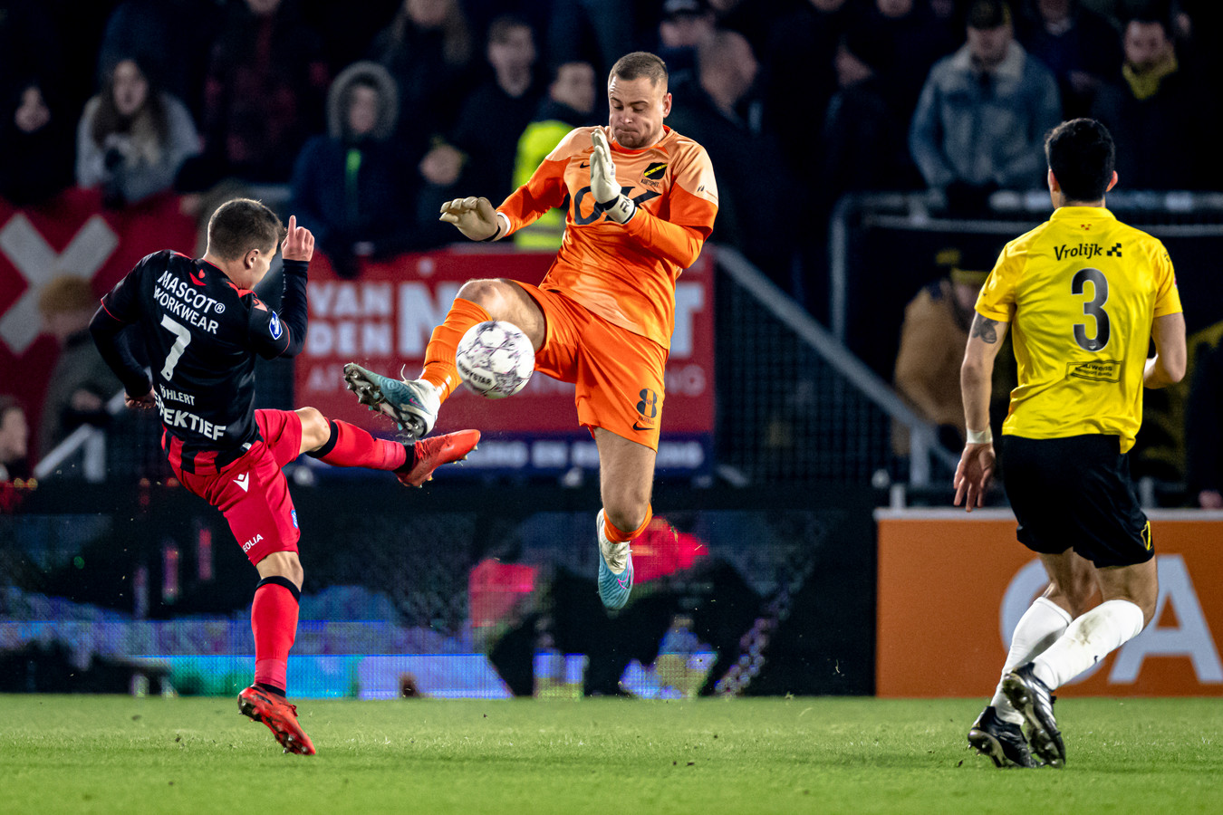 NAC rolt de rode loper uit: ‘Twee keer op een presenteerblaadje; te ...