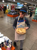 IN BEELD. Kinderen uit lagere school steken handen uit de mouwen in ...