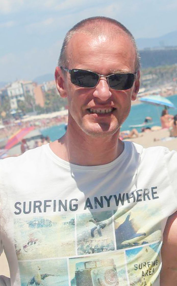 Geen plaats in de kerk voor publiek bij uitvaart Ronny Piens | Brakel ...