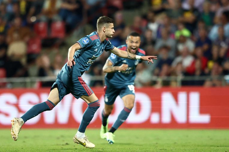 Feyenoord rammelt en oogst lof, maar voor Slot is het glas vooral halfvol