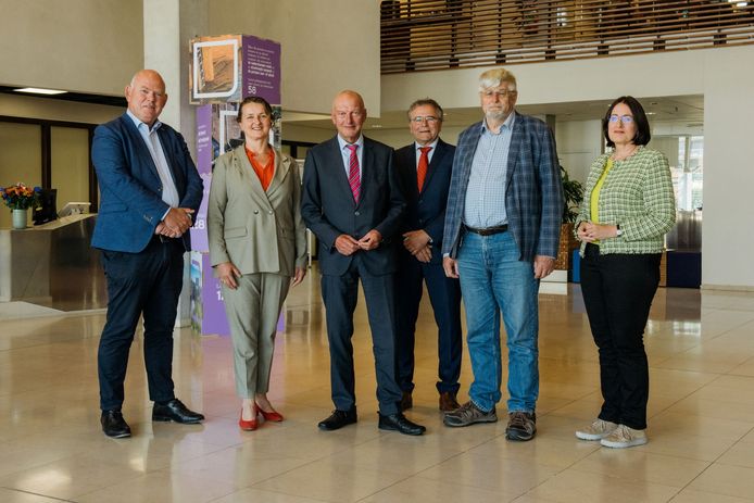 De liefde is nog ver te zoeken in het nieuwe waterschapsbestuur ...