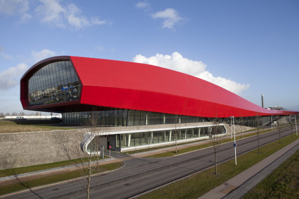 Roger Lips, man van The Wall, in Dubai gearresteerd | Foto | AD.nl