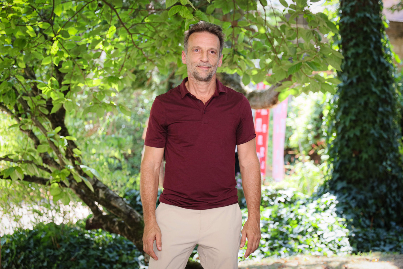 Franse acteur Mathieu Kassovitz zwaargewond na motorongeluk | Foto | AD.nl