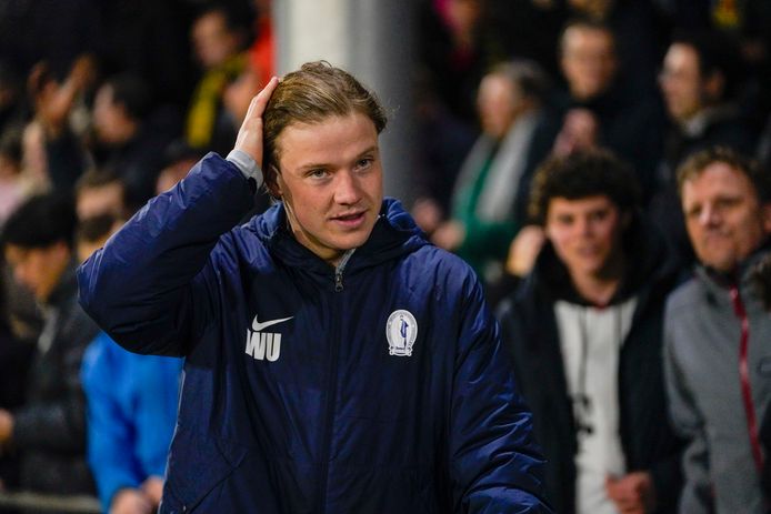 Ajax-beul Tim Pieters dreigt seizoenseinde te missen: Hercules ...