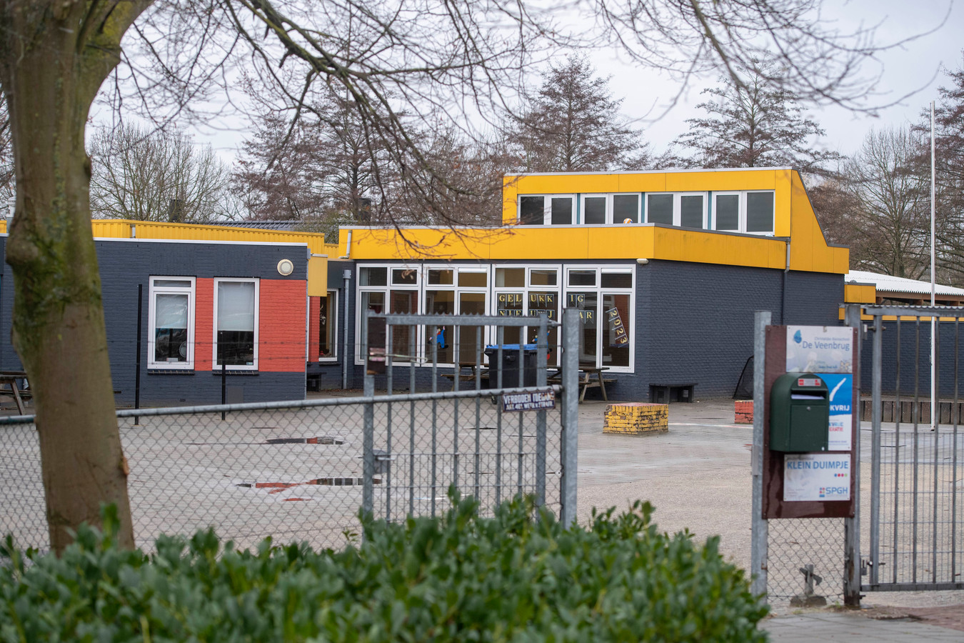 Kogel door de kerk rond stinkend schoolgebouw in Daarlerveen: nieuwbouw ...