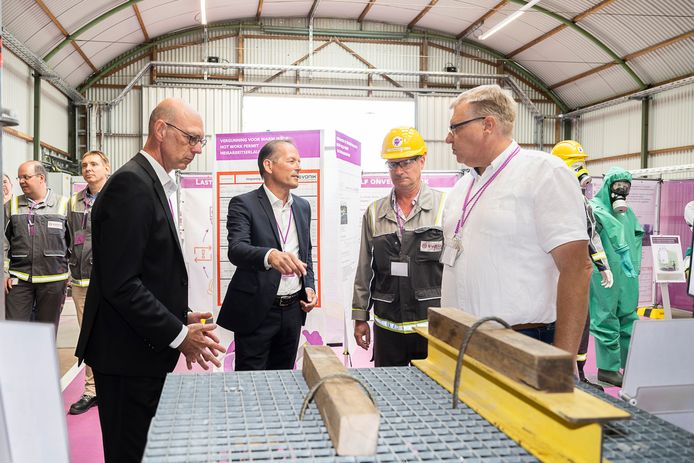 Antwerps chemiebedrijf Evonik opent uitgekiende ‘Safety Street’ om ...