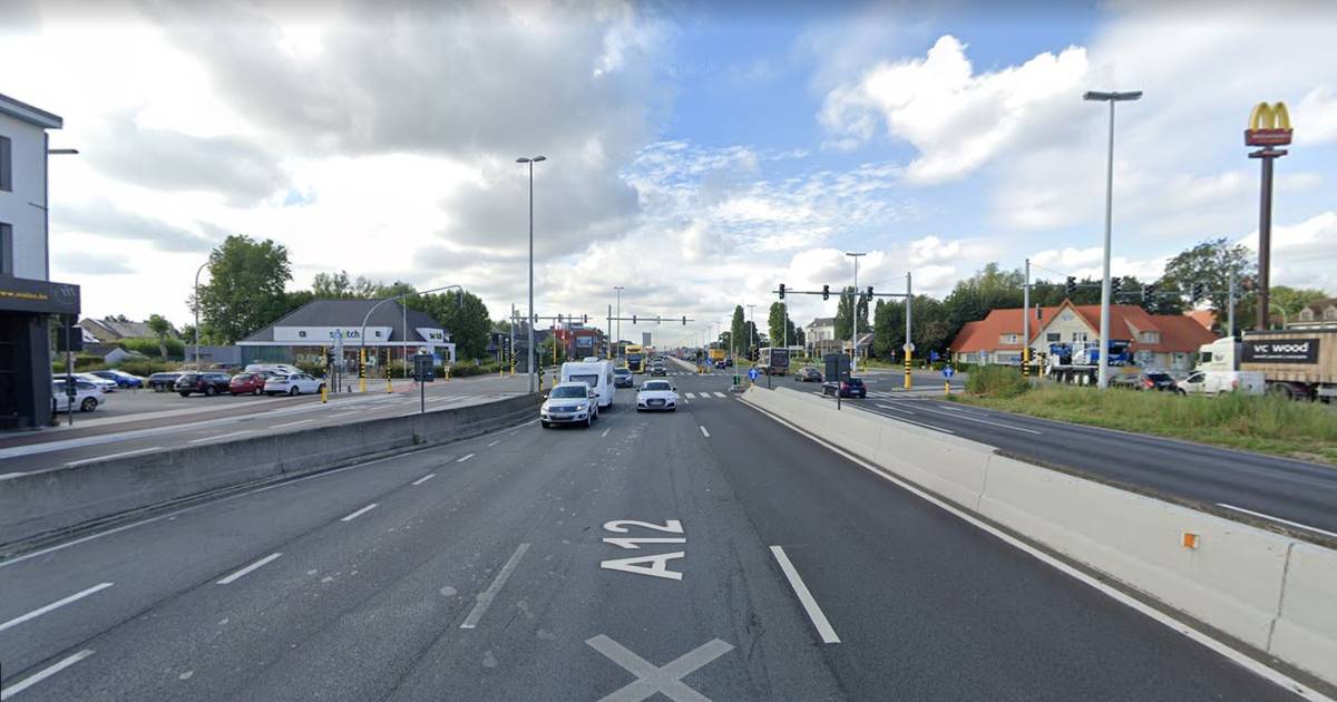 Wegenwerken aan kruispunten: A12 in Aartselaar vannacht afgesloten voor doorgaand verkeer ...