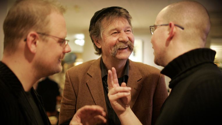 Bekende Friese dichter Hettinga overleden | De Volkskrant