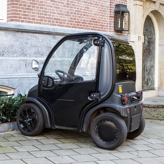 De Birò wordt aan banden gelegd | Amsterdam | AD.nl