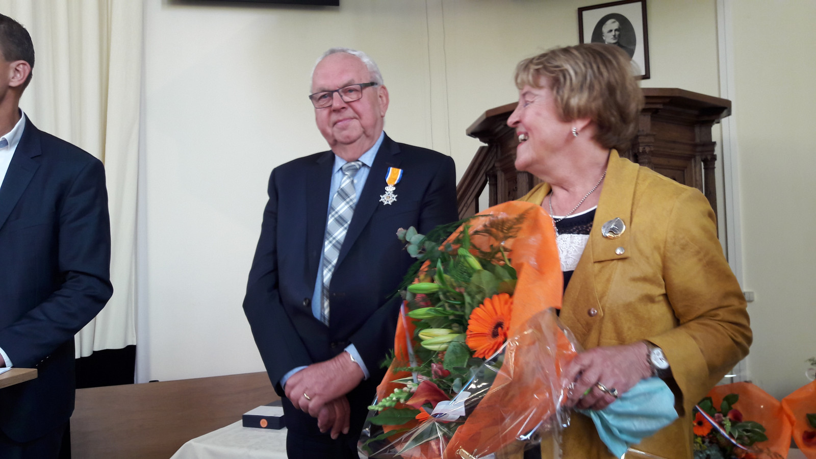 Zeven Etten-Leurenaren krijgen koninklijke onderscheiding | Foto ...