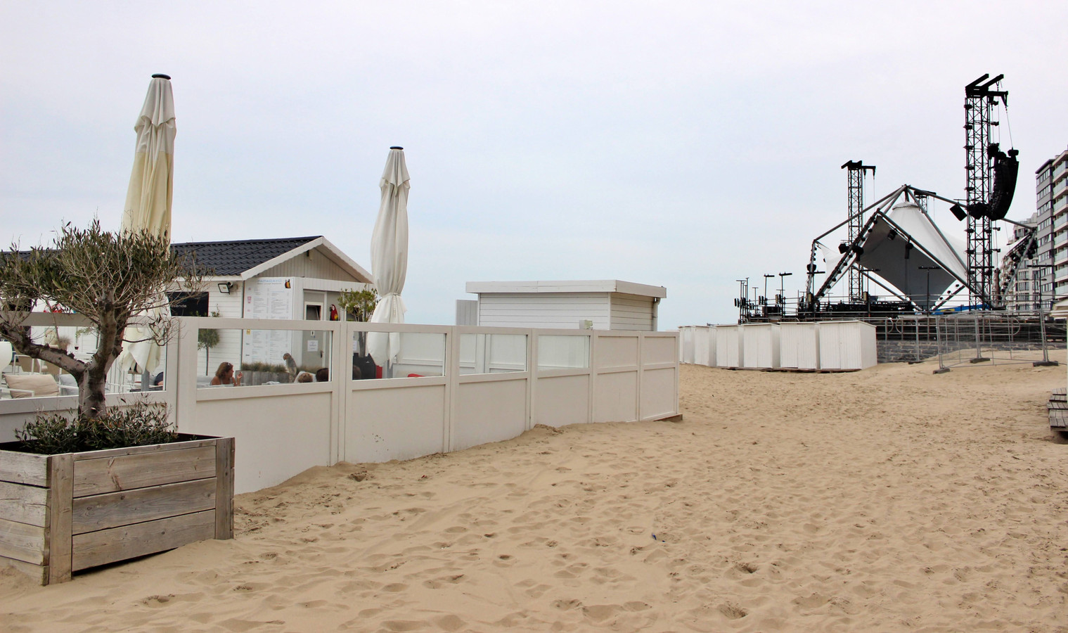 10 strandbars aan de kust waar je deze zomer moet geweest zijn: van een ...