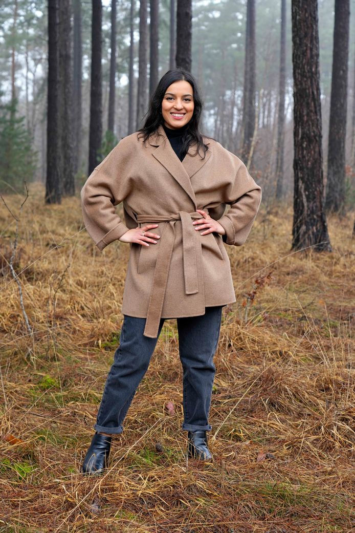 Après son départ inattendu du JT, Salima Belabbas revient avec un ...