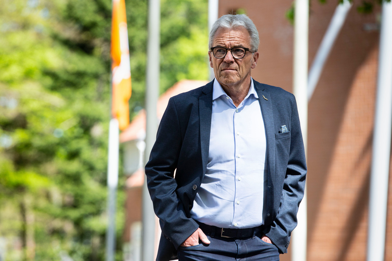 KNVB-directeur Gudde ‘gewoon’ naar Alkmaar om schaal aan Cambuur uit te ...