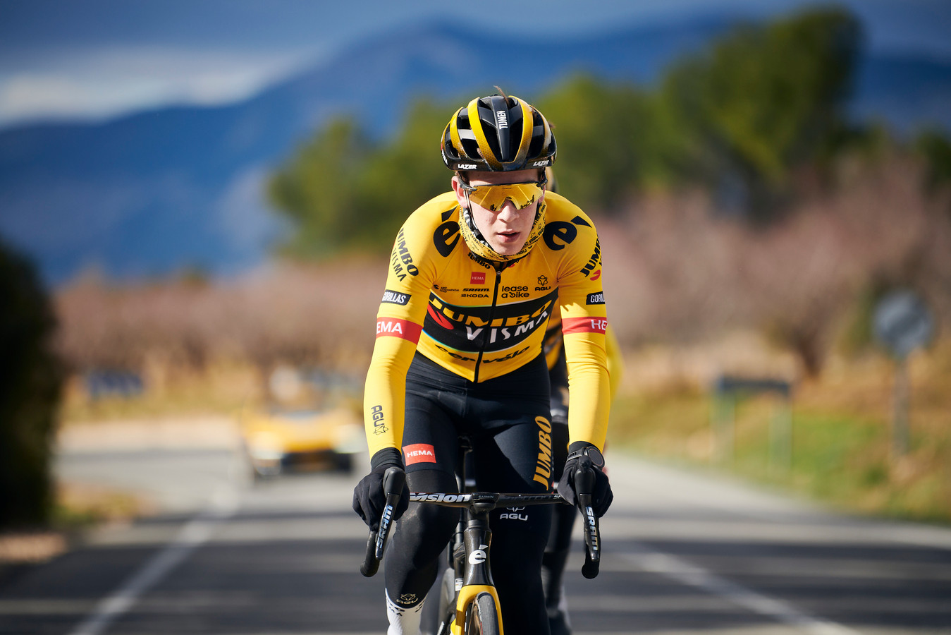 Talent van Jumbo-Visma heeft grote plannen: vissen met Koen Bouwman en ...