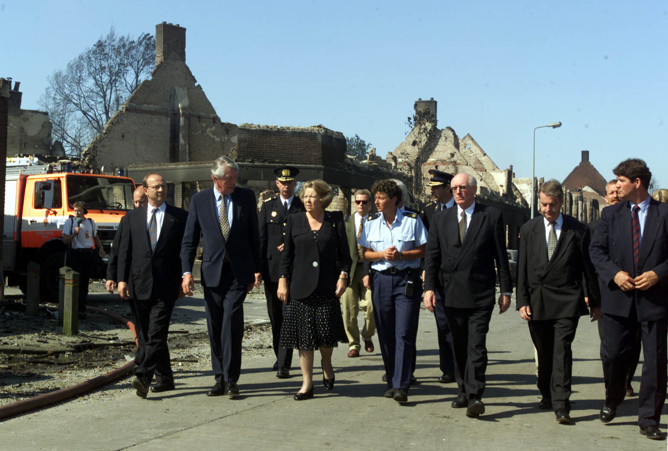 Jan Mans (80), burgemeester van Enschede tijdens vuurwerkramp ... Jan Mans (80), burgemeester van Enschede tijdens vuurwerkramp ...