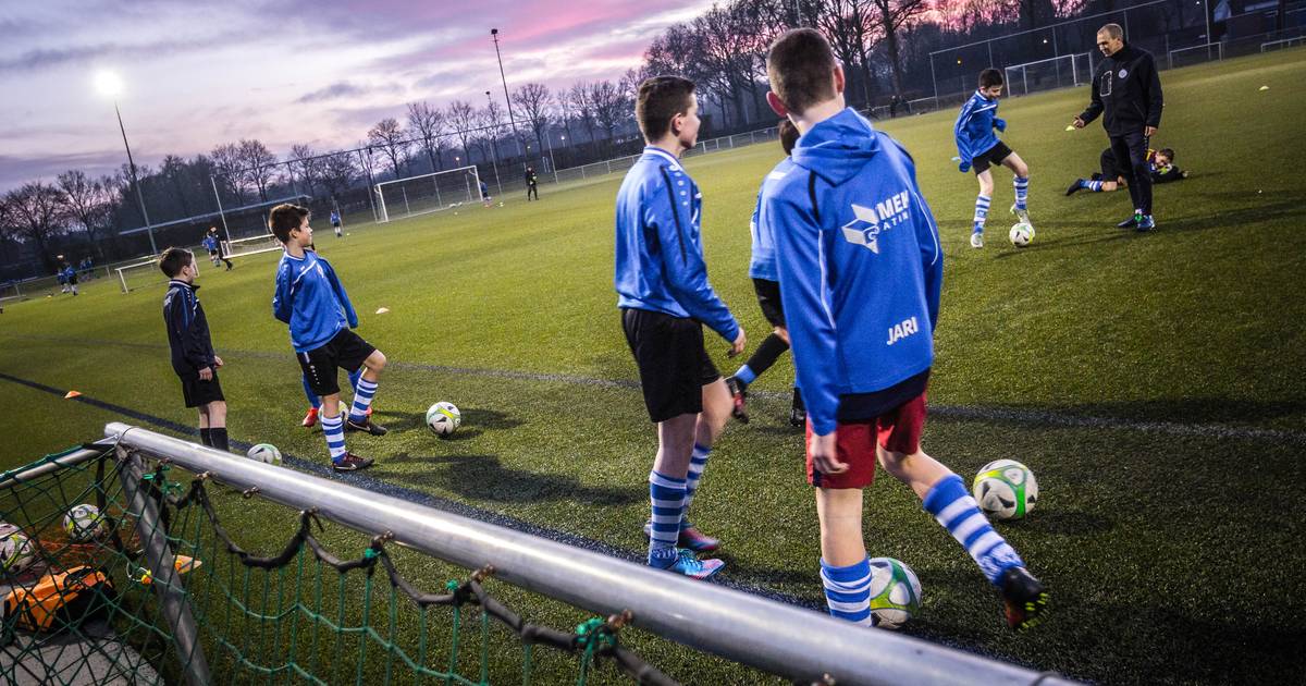 Ook pubers (13-18 jaar) hoeven bij sporten geen 1,5 meter afstand meer ...