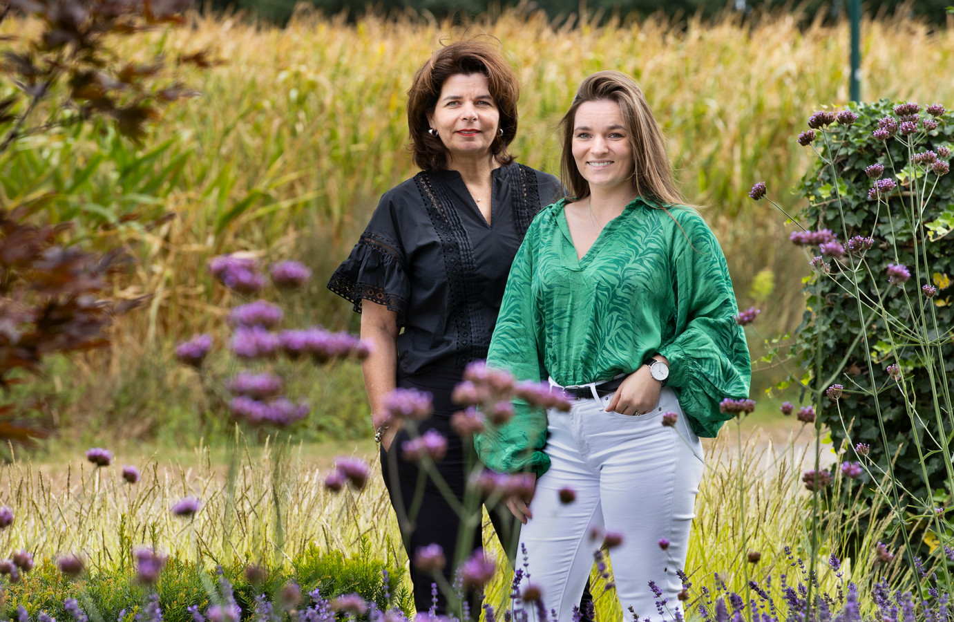 Nieuwsoverzicht | Zoekactie in haven Moerdijk naar vermiste matroos ...