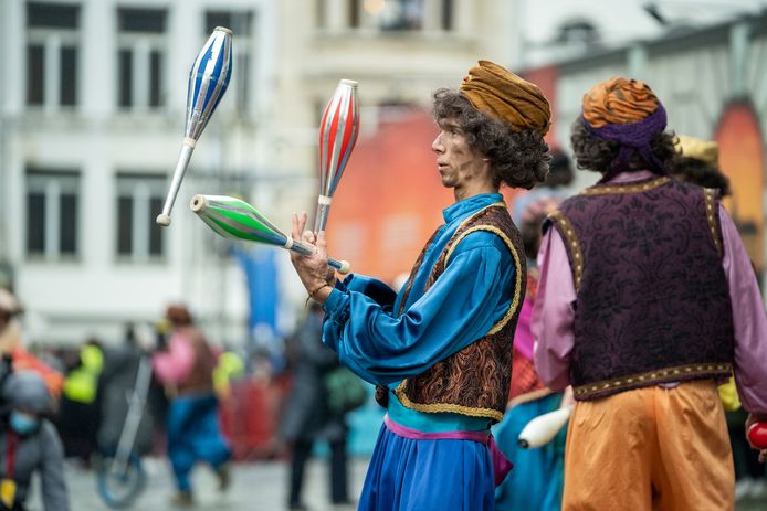Sinterklaas denkt dat stout kind zijn vader heeft opgegeten: “Hij heeft ...