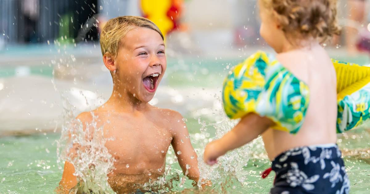 Zwemparadijs LAGO Kortrijk Weide in de lift door slecht weer, ruim 27. ...