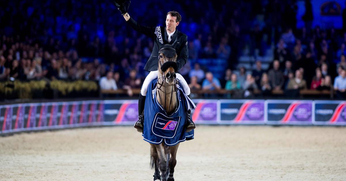 Springruiter Smolders sluit succesjaar in stijl af | Andere sporten | AD.nl