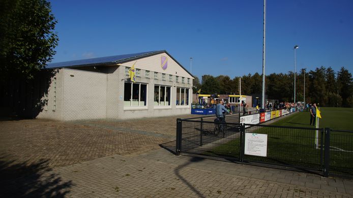 Sportpark FC Uden sinds dit nieuwe jaar rookvrij | Uden | bd.nl