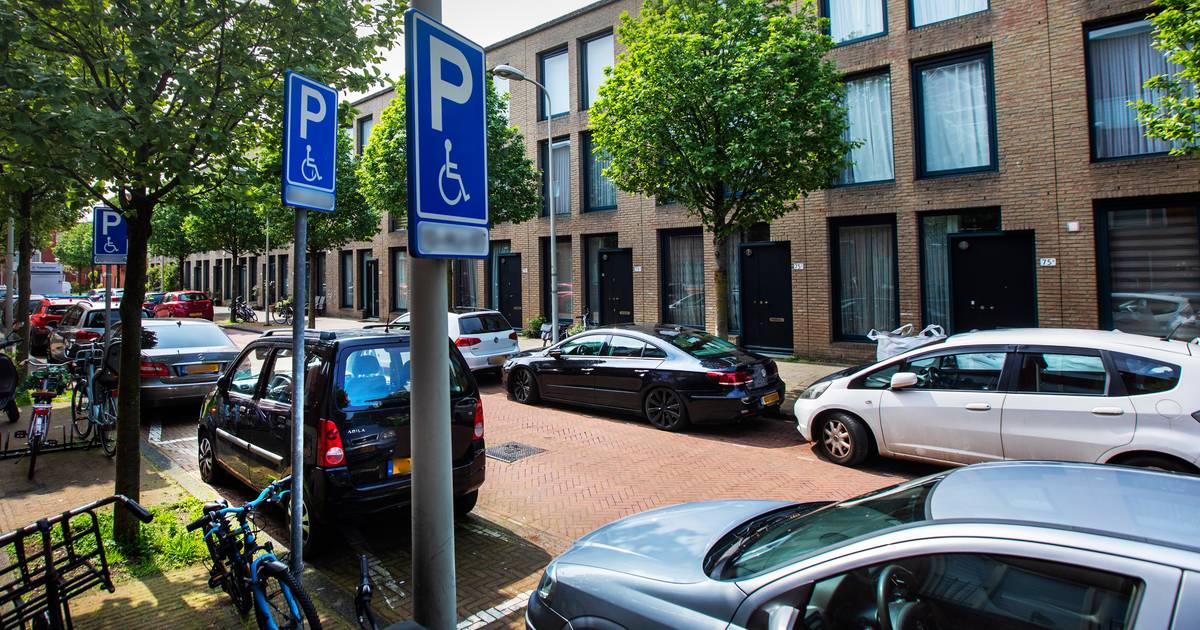 ‘Hoge verkeersboetes raken mensen met krappe beurs onevenredig hard ...