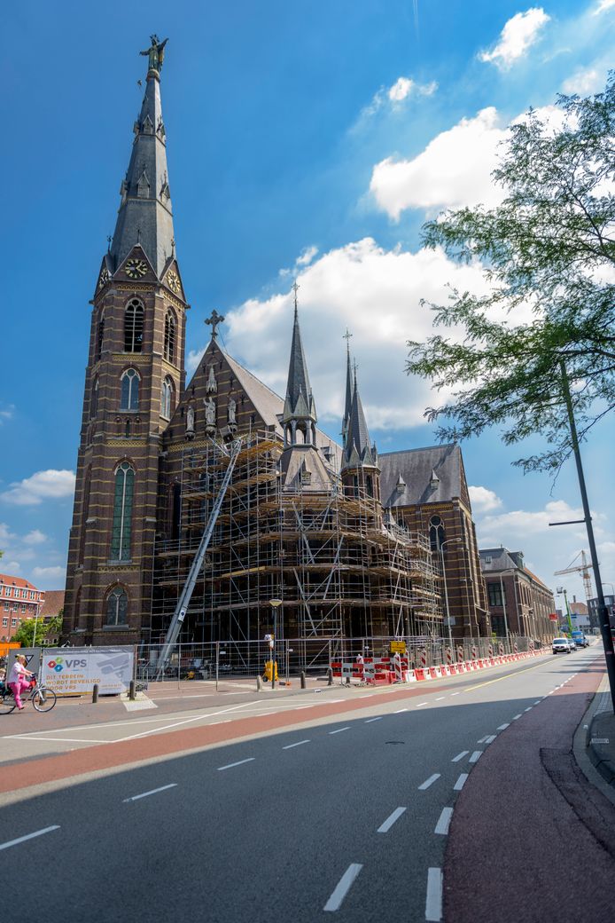 Steiger Paterskerk in Eindhoven is een puzzel | Eindhoven | ed.nl