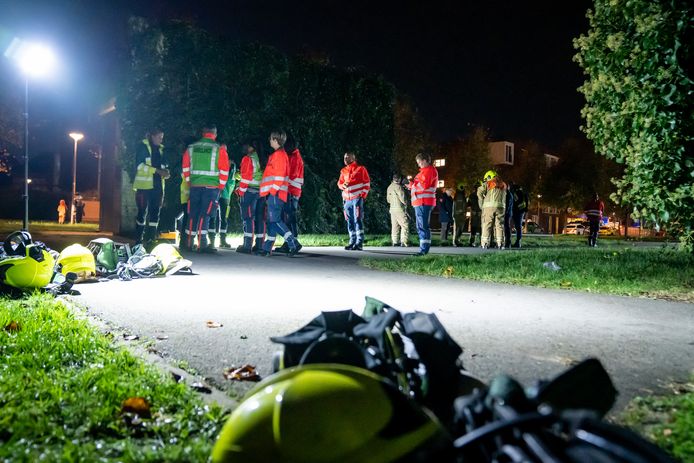 Passagiers geëvacueerd uit trein in HSL-tunnel in Rotterdam na ...