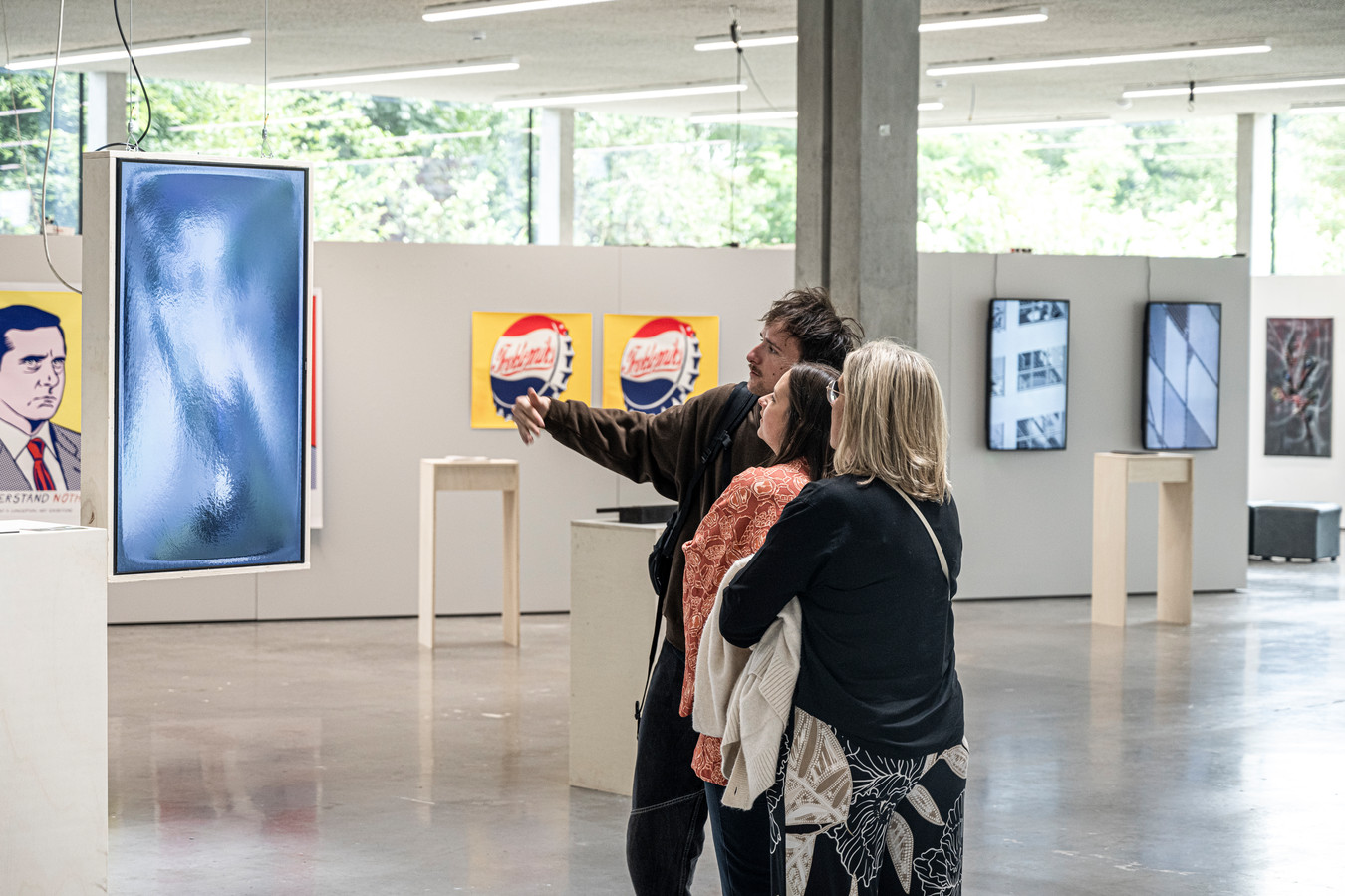 Nieuwe generatie kunstenaars exposeert op vier Antwerpse locaties ...