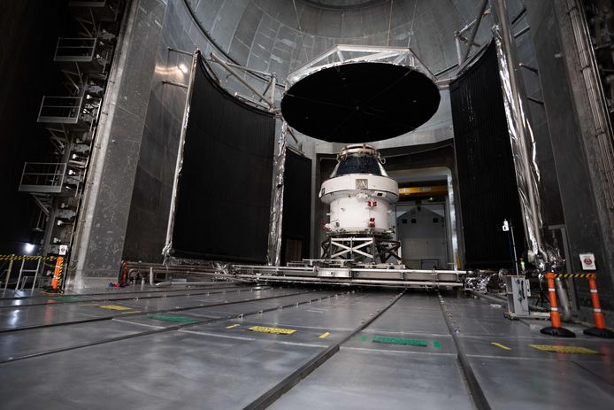 Succesvolle test: NASA dichterbij nieuwe maanlanding (deze keer mét een ...