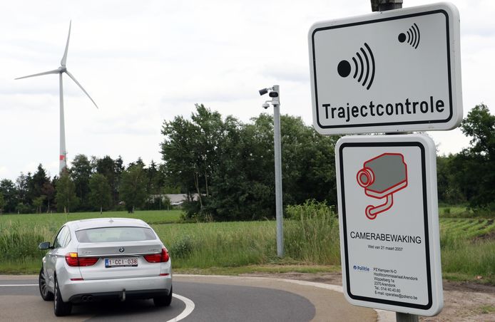 Na camera’s nu ook boetes: trajectcontrole vanaf maandag actief ...