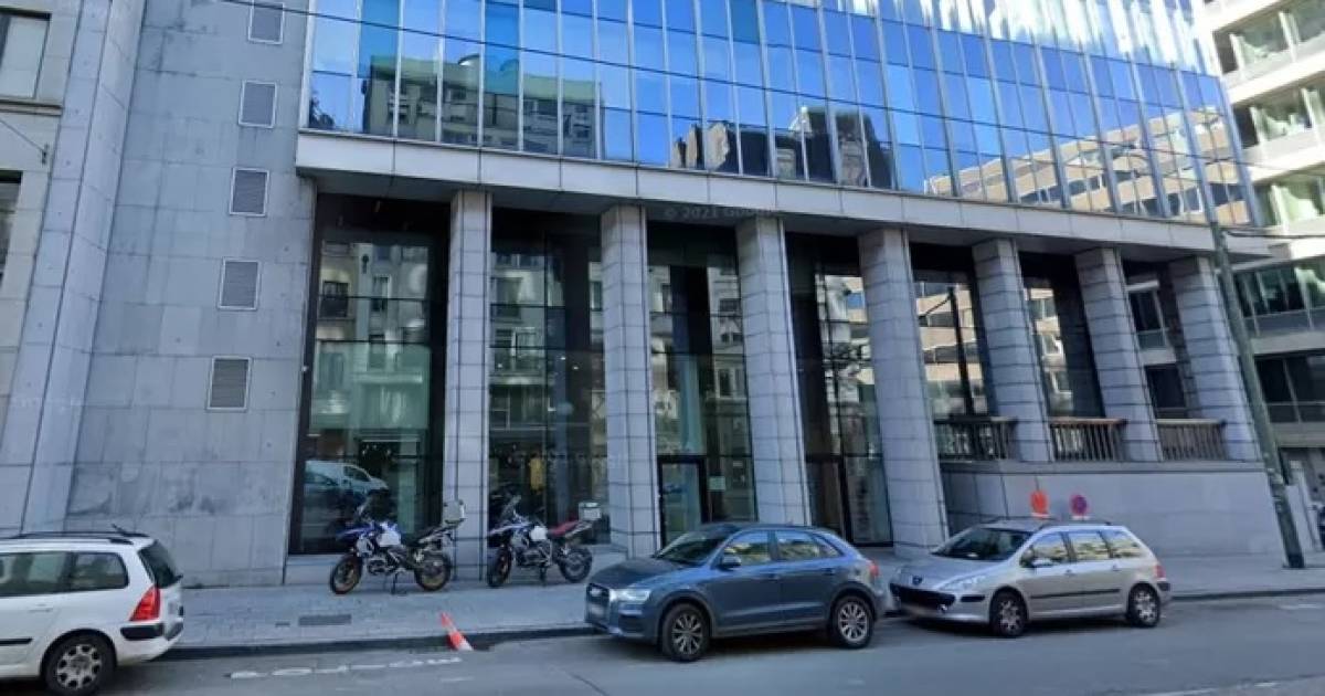Lhomme Qui A Agressé Une Policière à Bruxelles Sous Mandat Darrêt