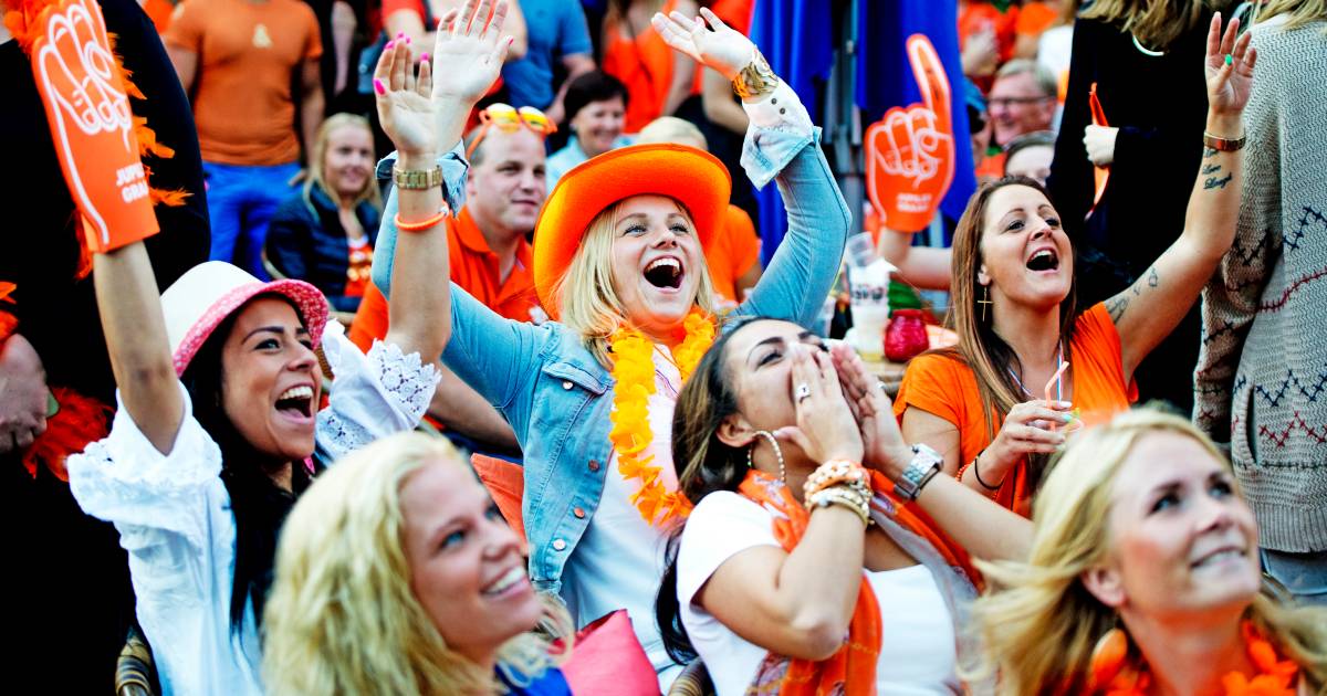 Op deze terrassen kunnen we weer naar Oranje kijken, maar let op: soms ...