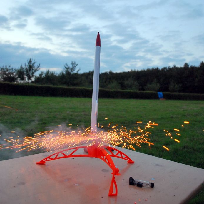 Jongeren leren vanaf zaterdag échte raketten bouwen in Astropolis ...